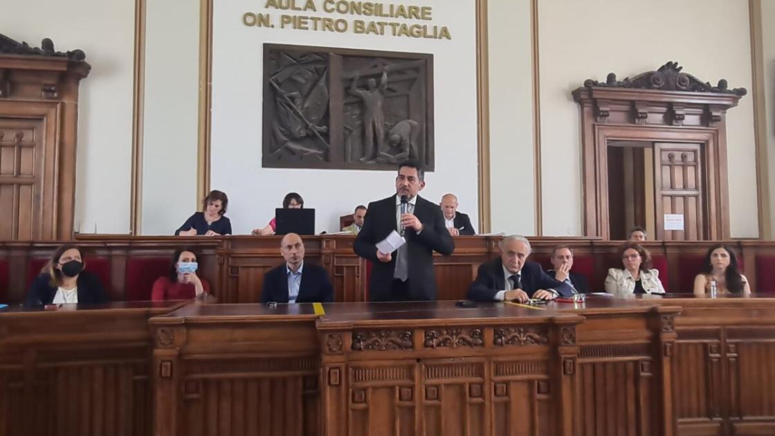 Reggio Calabria, convocato il nuovo Consiglio comunale: l'ordine del giorno