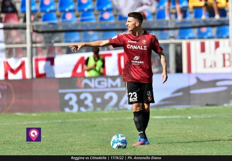 Calciomercato ex Reggina: problema risolto, Camporese al Cosenza