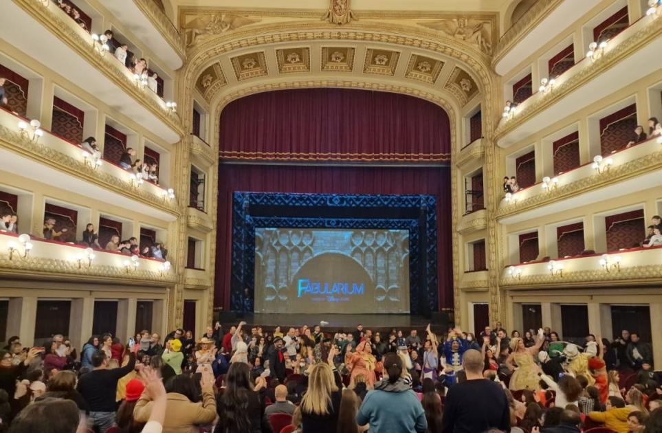 Teatro Cilea di Reggio Calabria: che successo il musical 'Fabularium'