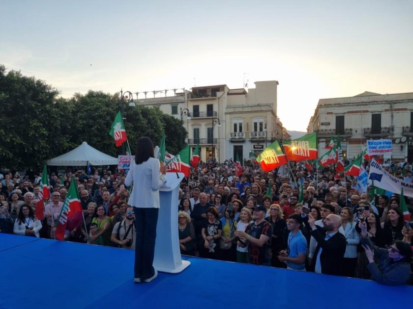 Piazza Duomo abbraccia Giusi Princi: "Sarà l'eurodeputata che Reggio ...