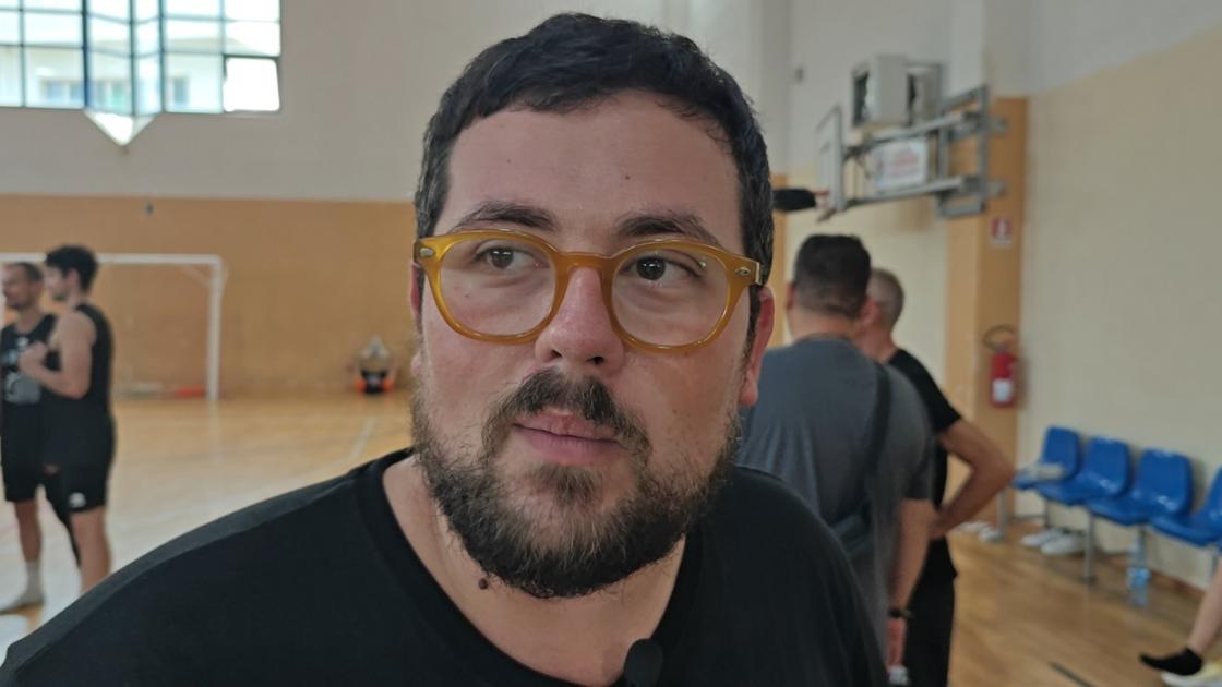Coach Cotroneo parla dopo l'allenamento congiunto con la Dierre