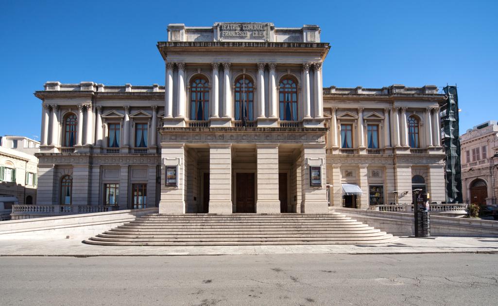 Reggio, regolamento del Teatro Cilea. La posizione di Polis Cultura