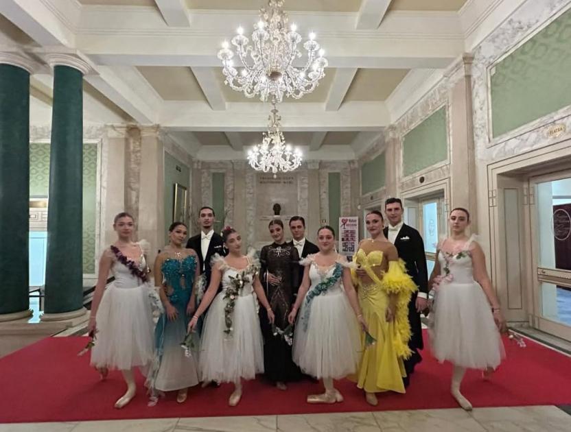 Le allieve del Centro Studi Danza al Teatro Francesco Cilea